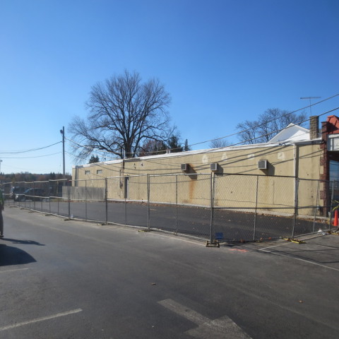 Dominos Pizza Fence - MoreThanTheCurve