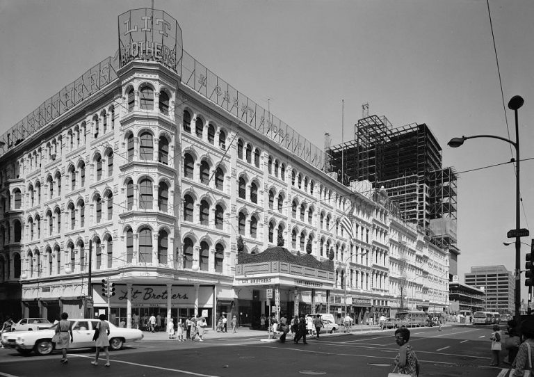 Lit Brothers Building - MoreThanTheCurve