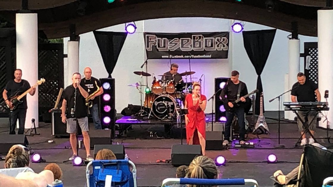 Performances in the Park | FuzeBox | Concert - MoreThanTheCurve